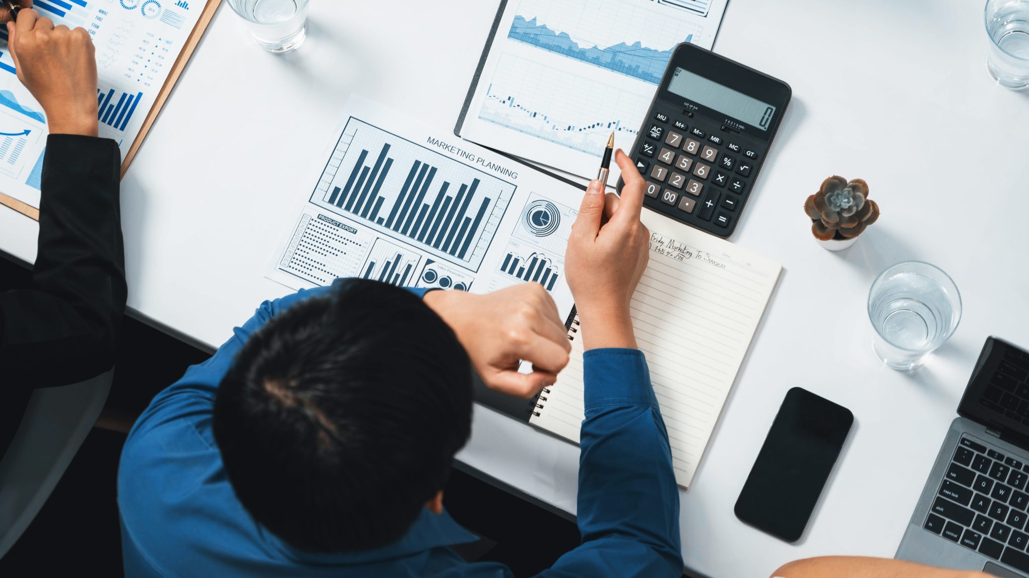 MECE（ミーシー）とは？具体例・フレームワークをわかりやすく解説 | コンサルネクスト.jp